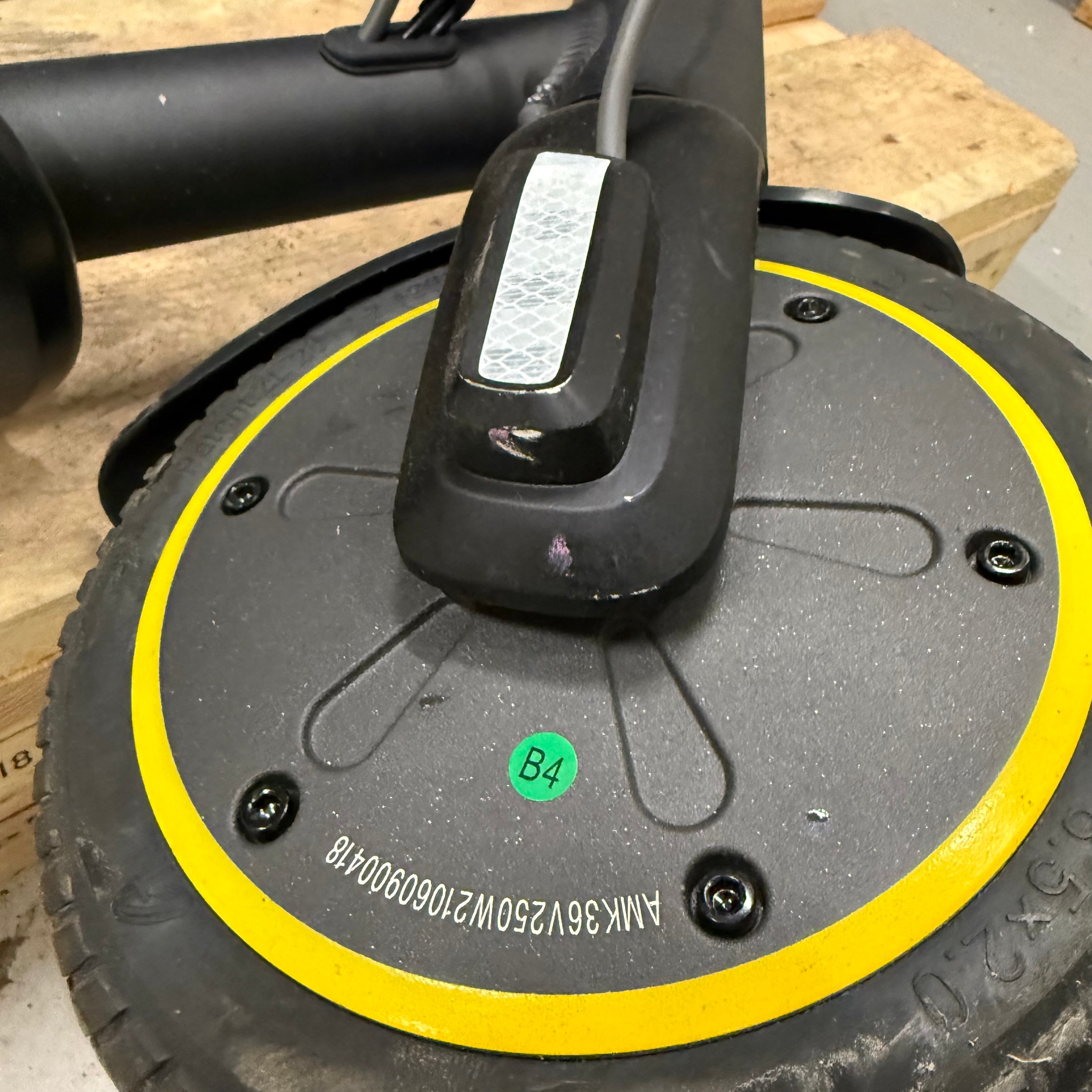 🛴🔧 Reparasjonsprosjekt - ClassyWalk® S200 N MAX (A65) – Trendit.no